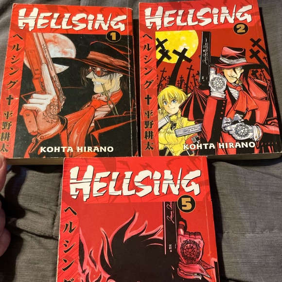 Other | Hellsing Assorted Manga Bundle | Poshmark